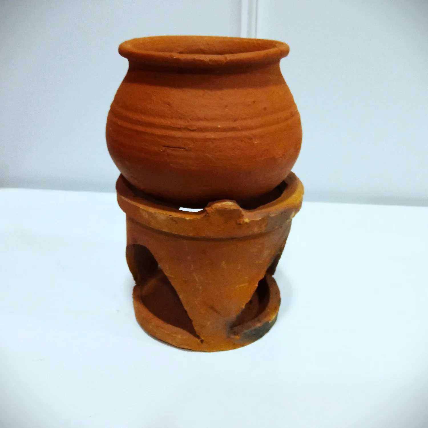 Sri Lankan Handmade Clay Pot Stove - Eco-Friendly Cooking