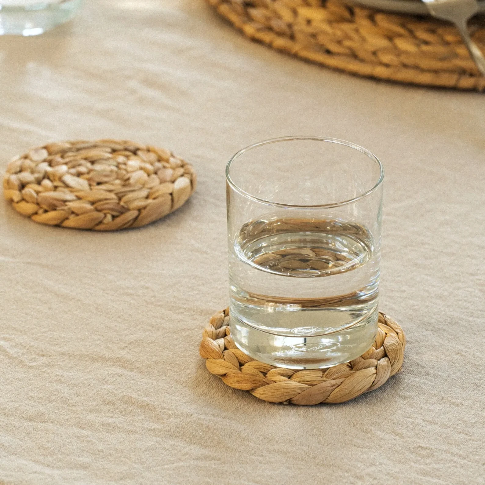 Wholesale Tabletex Eco-friendly Material Water Hyacinth Hand Woven ...