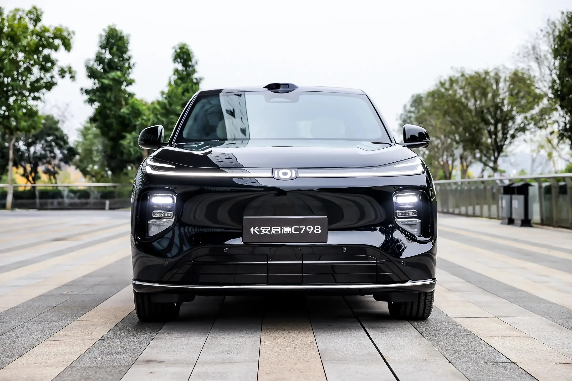 2025 Changan Qiyuan Q07 Hybrid Electric SUV - 5 Seats