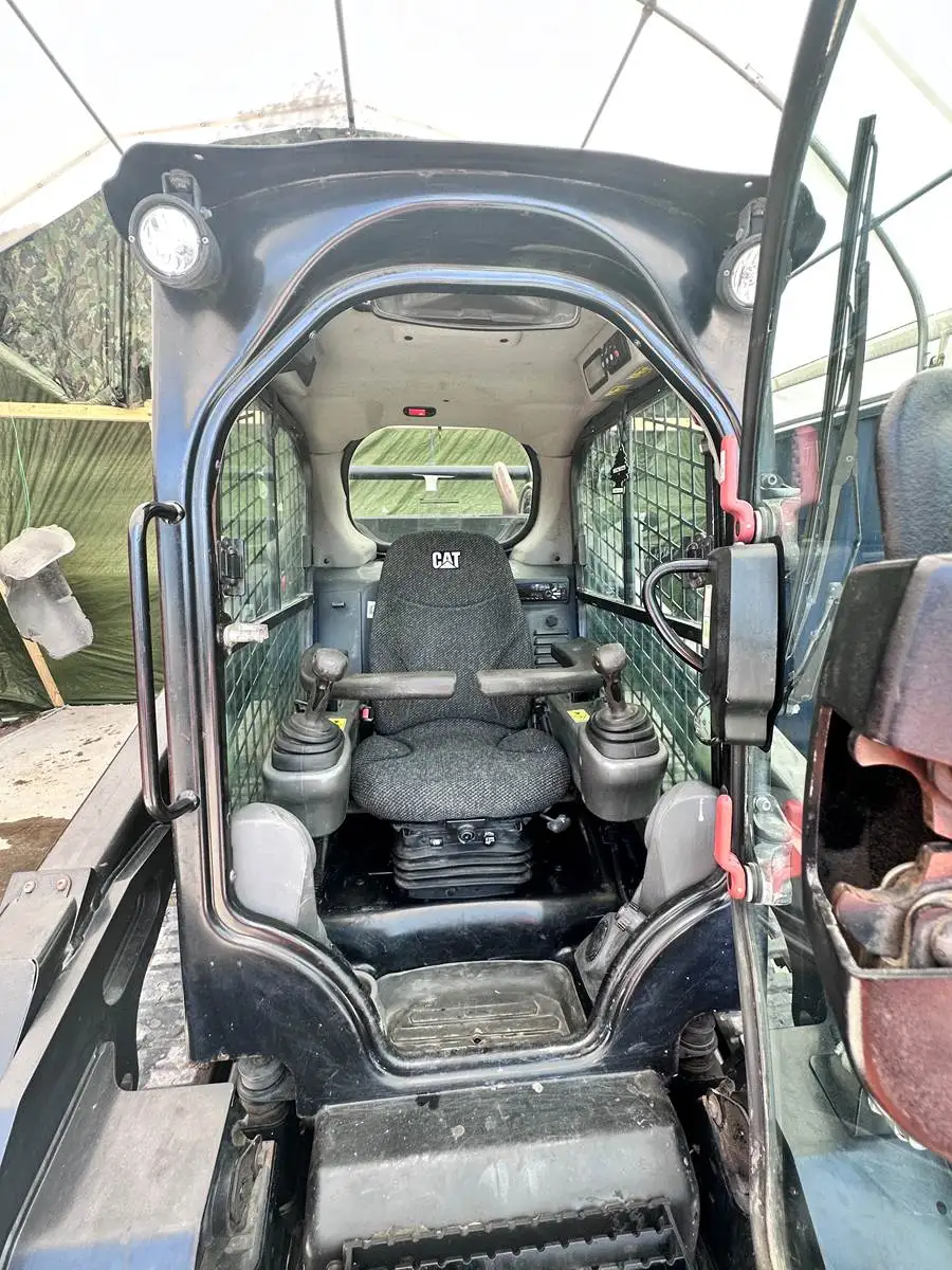2018 CAT 299D2-High Flow Track Skid Steer Loader with Enclosed Cab ...