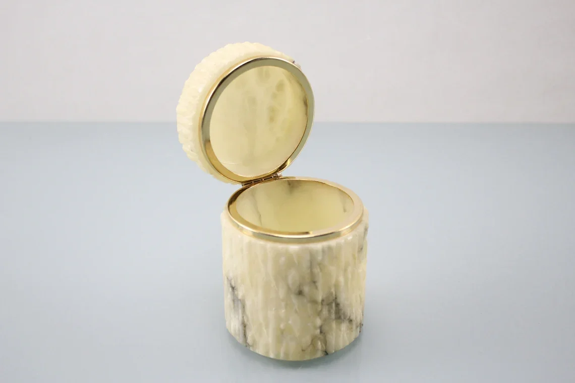 Green Onyx Rectangular Cigarette & Cigar Box - Customizable