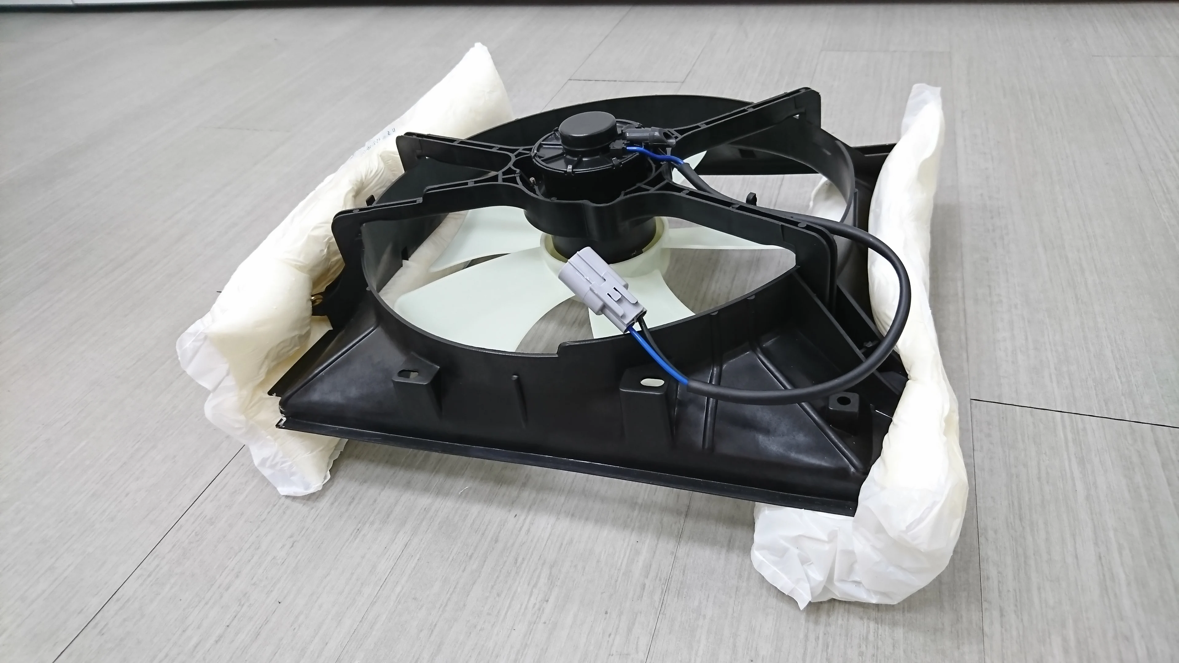 Brand New Ventilador De Radiator Cooling Fan Assembly 12v Car Auto For ...