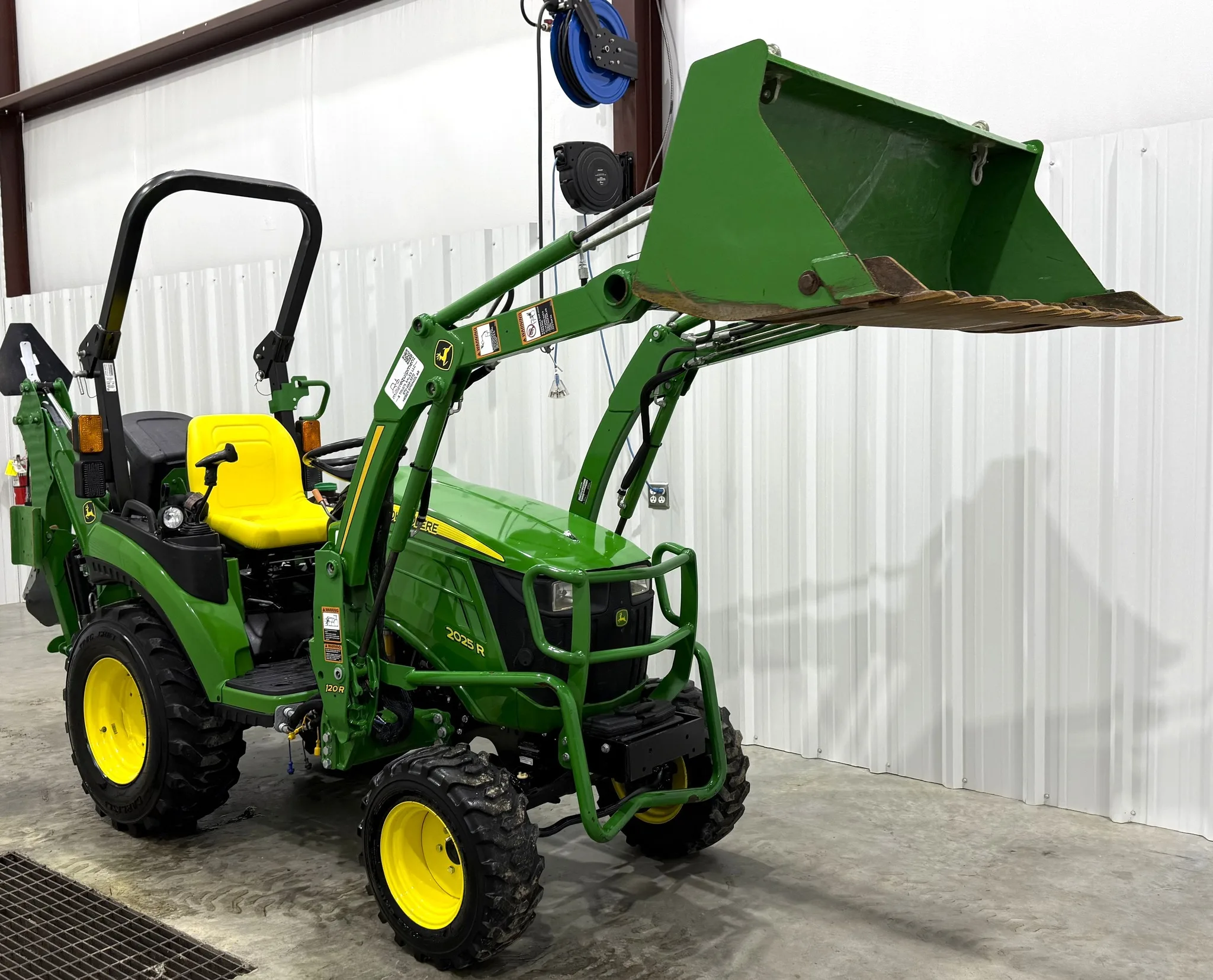 Fairly Johnn Deeree 2025R W/Backhoe With Front End Loader & Quick ...