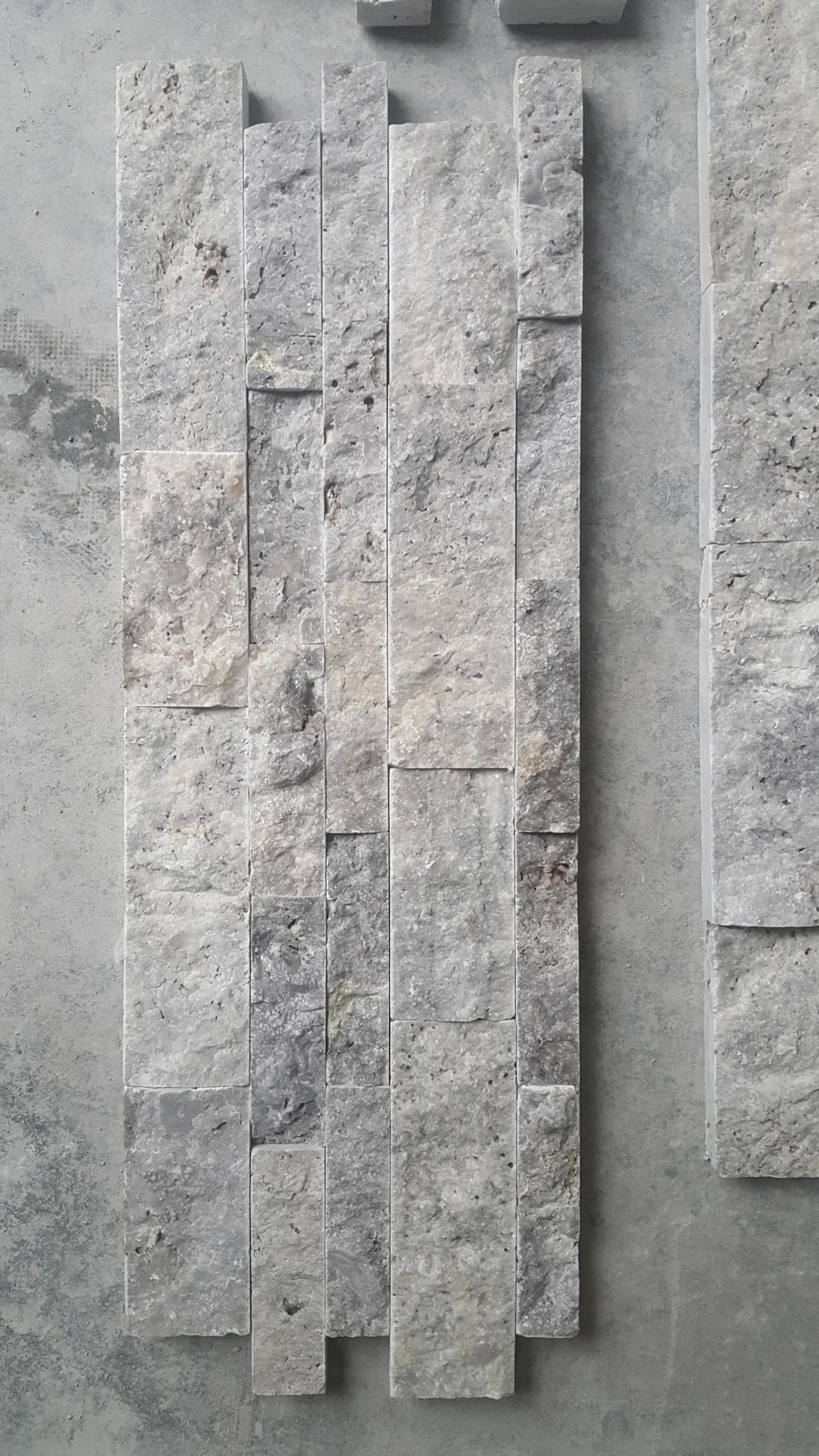 2025 Ledger Stone Split Face Silver Travertine Z Panel Wall Tile Made in Turkiye 100% Natural ...