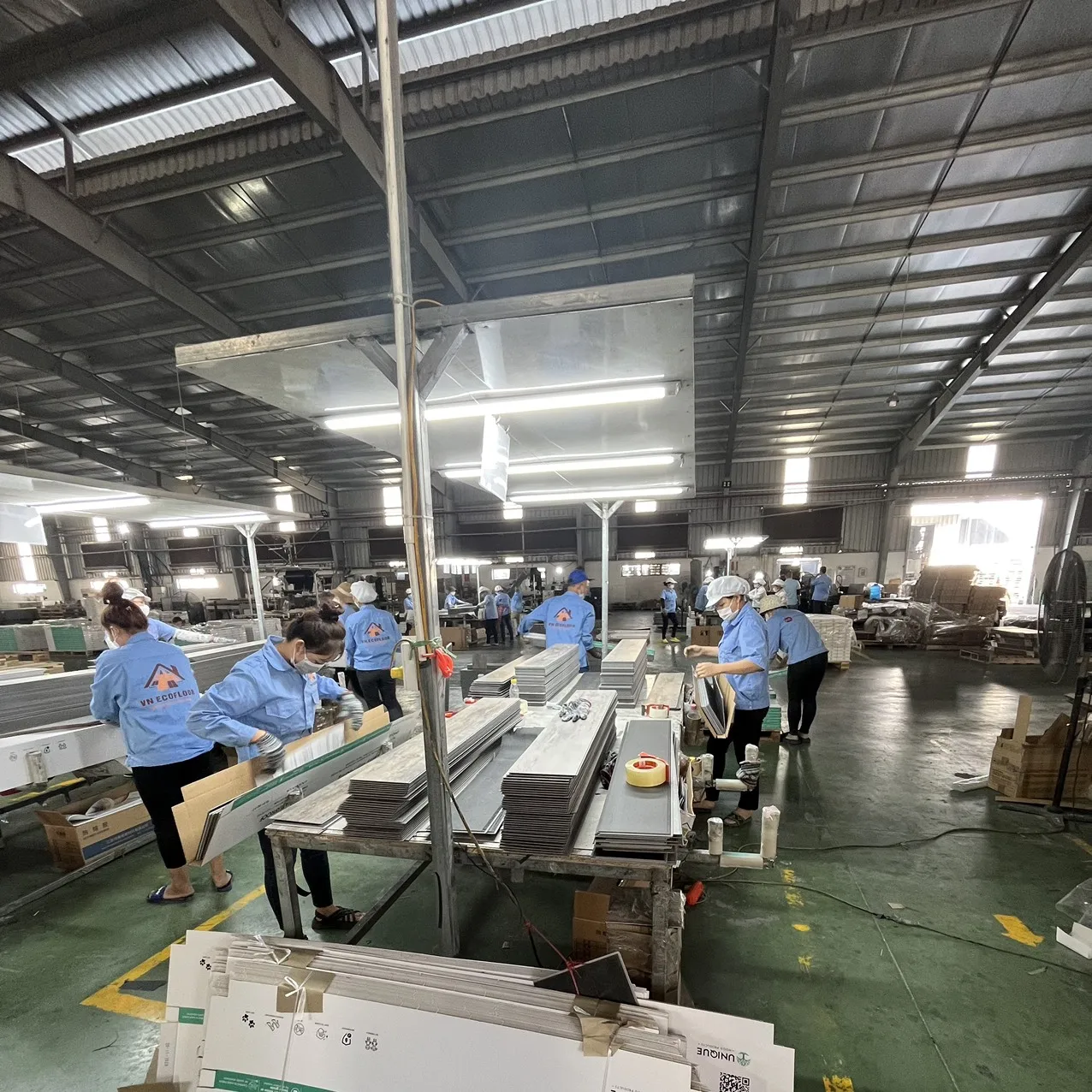 Spc Rigid Waterproof Luxury Vinyl Plank 3mm/4mm/5mm/6mm Click Lock ...