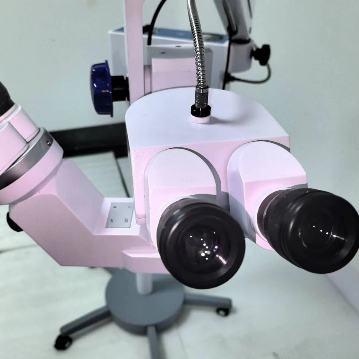 Portable Eye Ophthalmic Operating Microscope for Ophthalmic Cataract ...