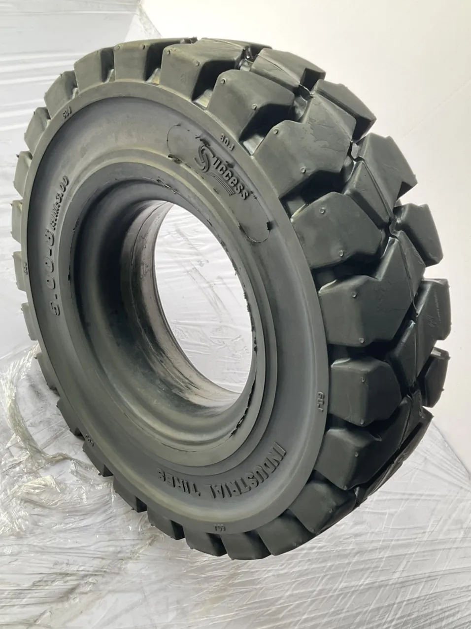 Forklift Spare Parts Tires 5.00-8 Tyres For Sale High Specification ...