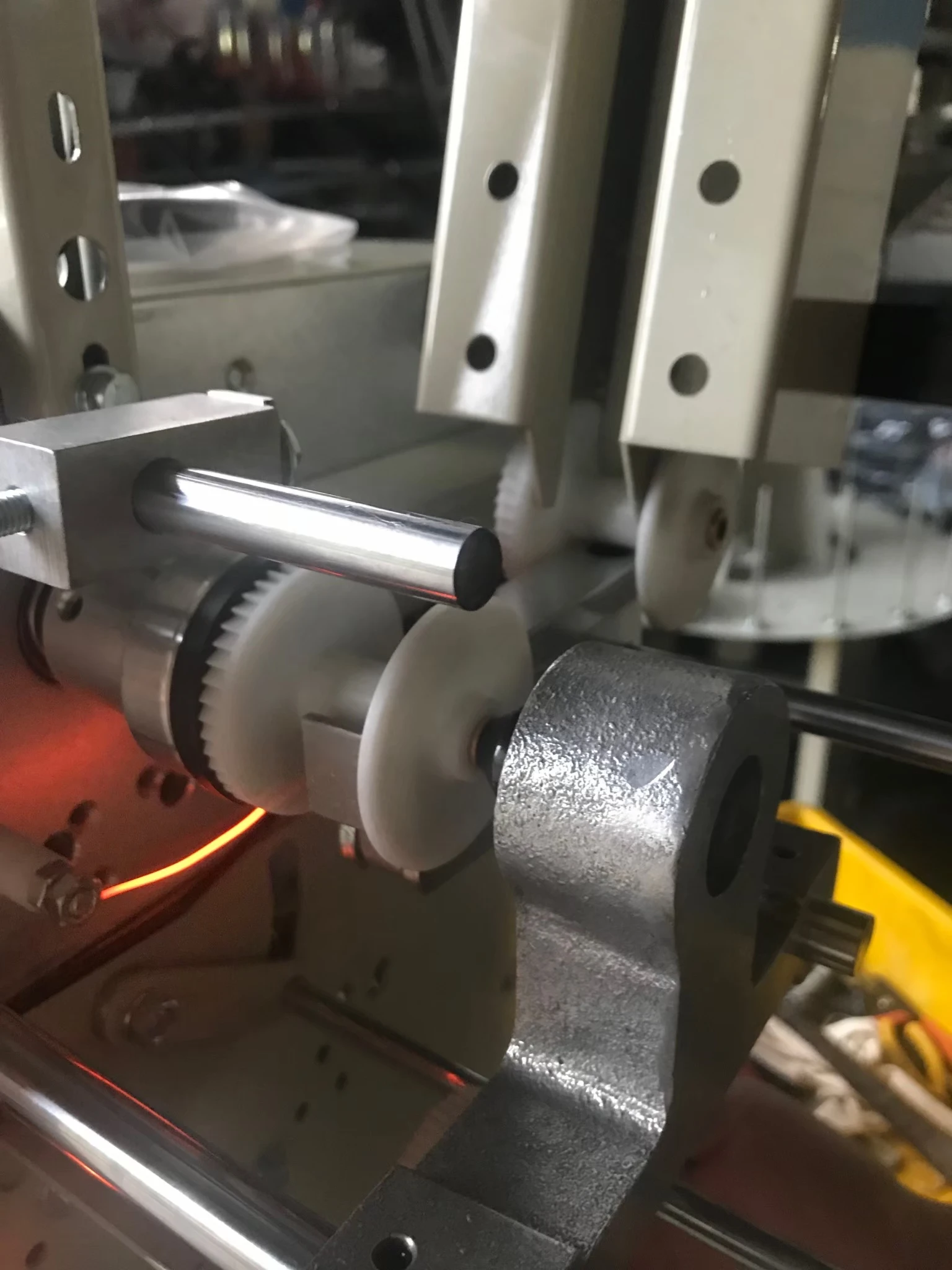Automatic Leno Gear Bobbin Winder Machine - Made in Taiwan
