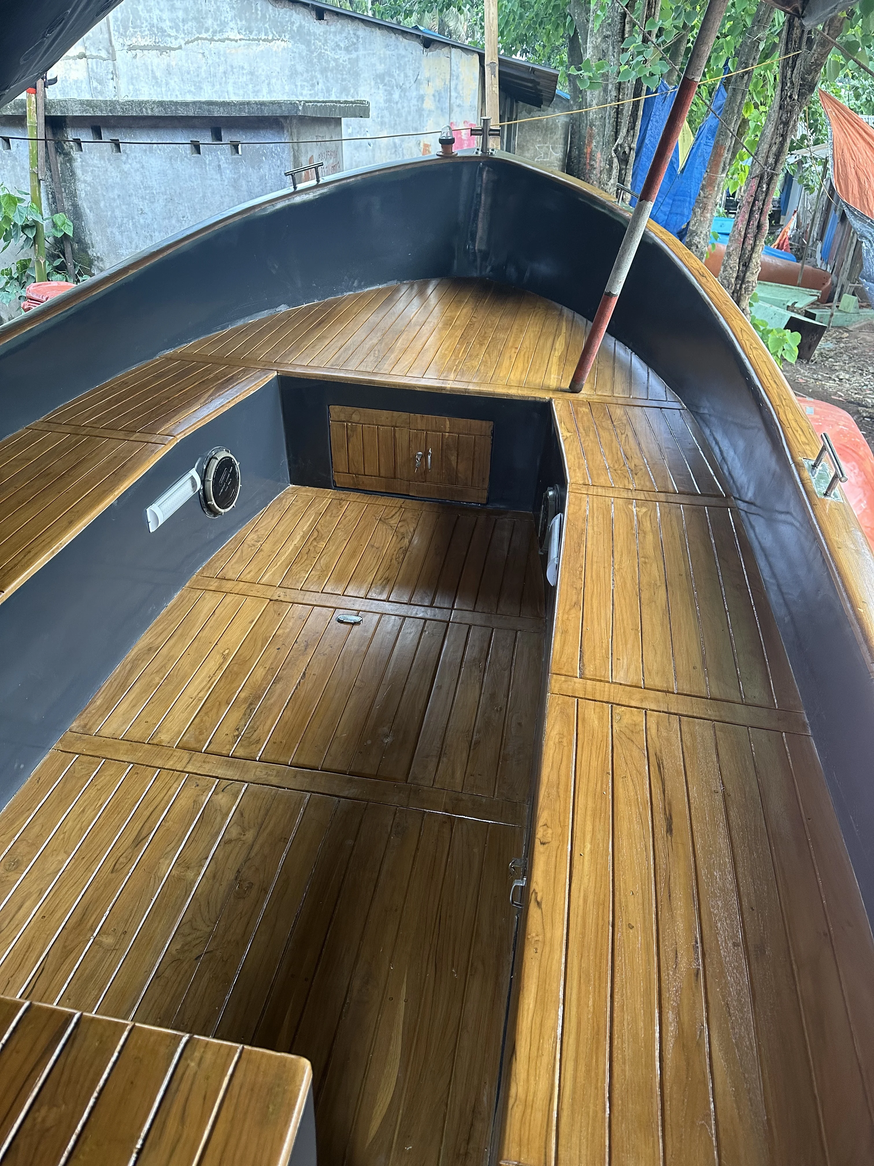 Alibaba.com: Luxury design sloep boat with teak wood finish and ...