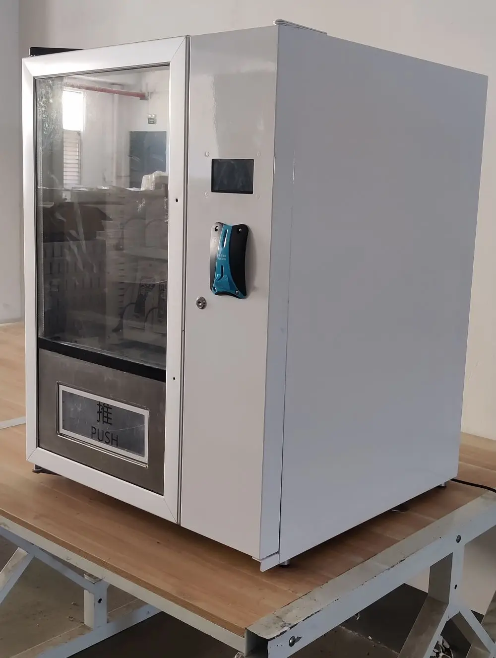 Coin Operated Mini Soda Vending Machine - Buy Mini Coin Operated ...