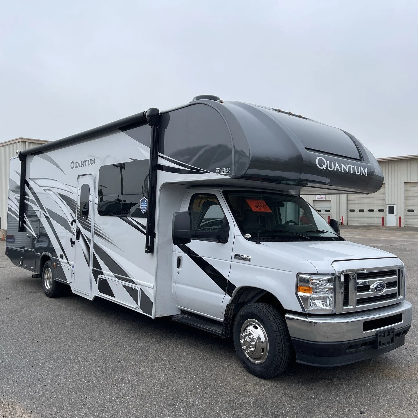 Camping Motorhome 2023 Thor Motor Quantum Luxury Motorhome Usado para ...