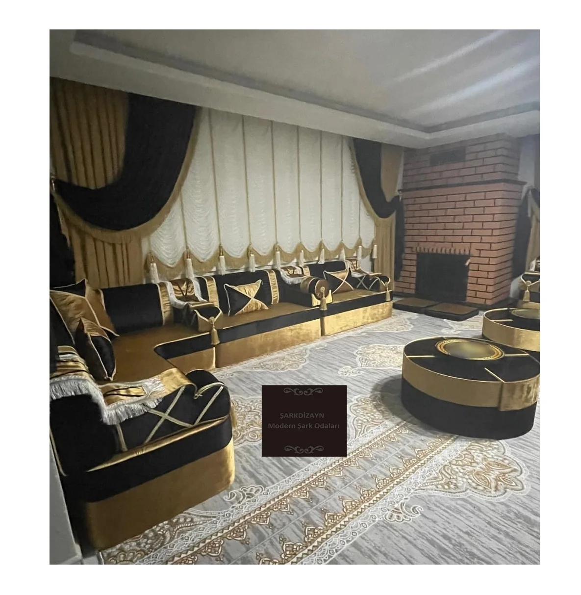 아랍어 Majlis 모로코 Majlis 디자인 | 앉아 높이 40cm | 소파 + 양모 카펫 + 커튼 + 테이블 세트 전체 ...