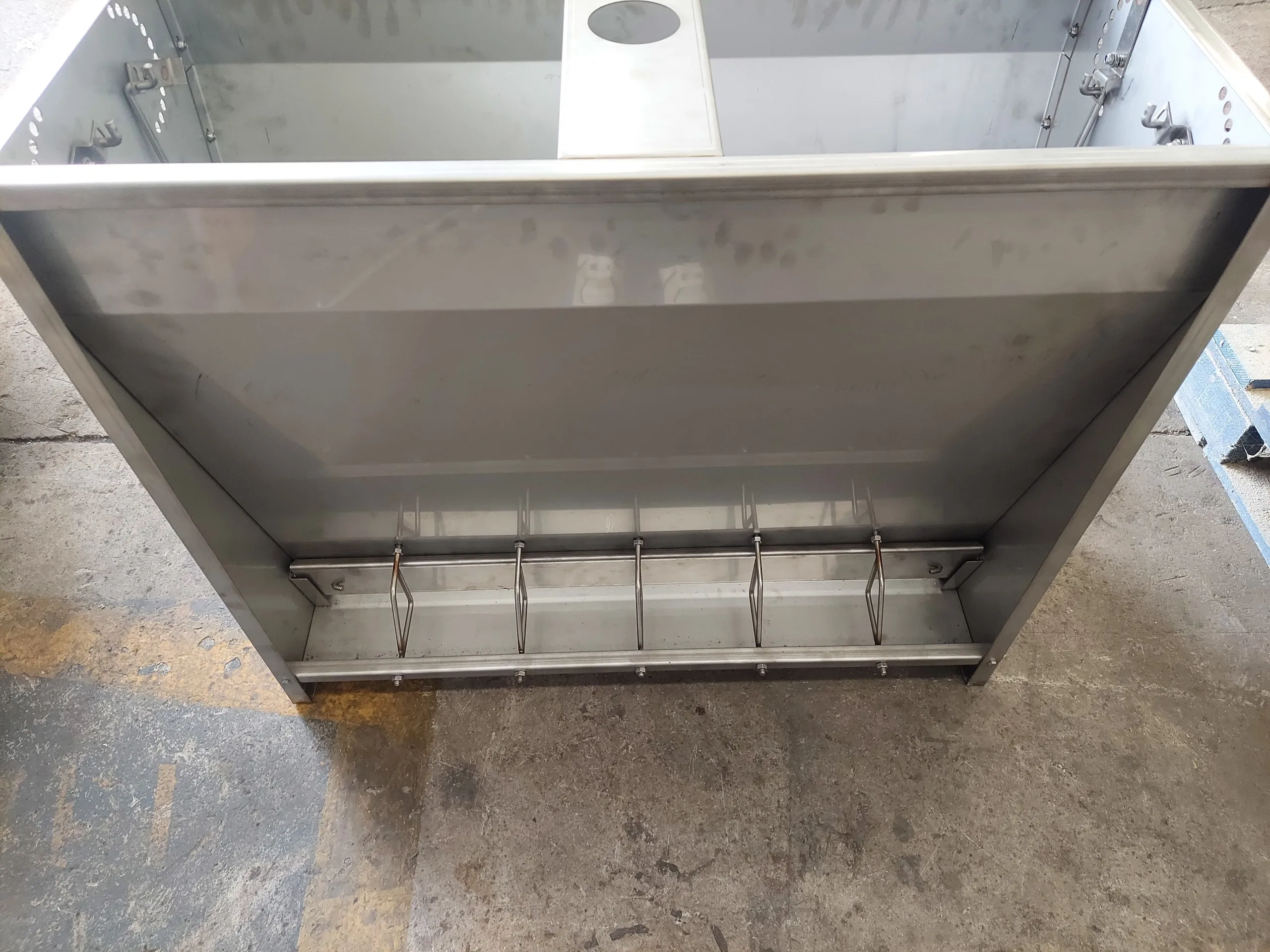 Pig Feeder Trough Cattle Feed Trough Galvanised Made in Vietnam ...
