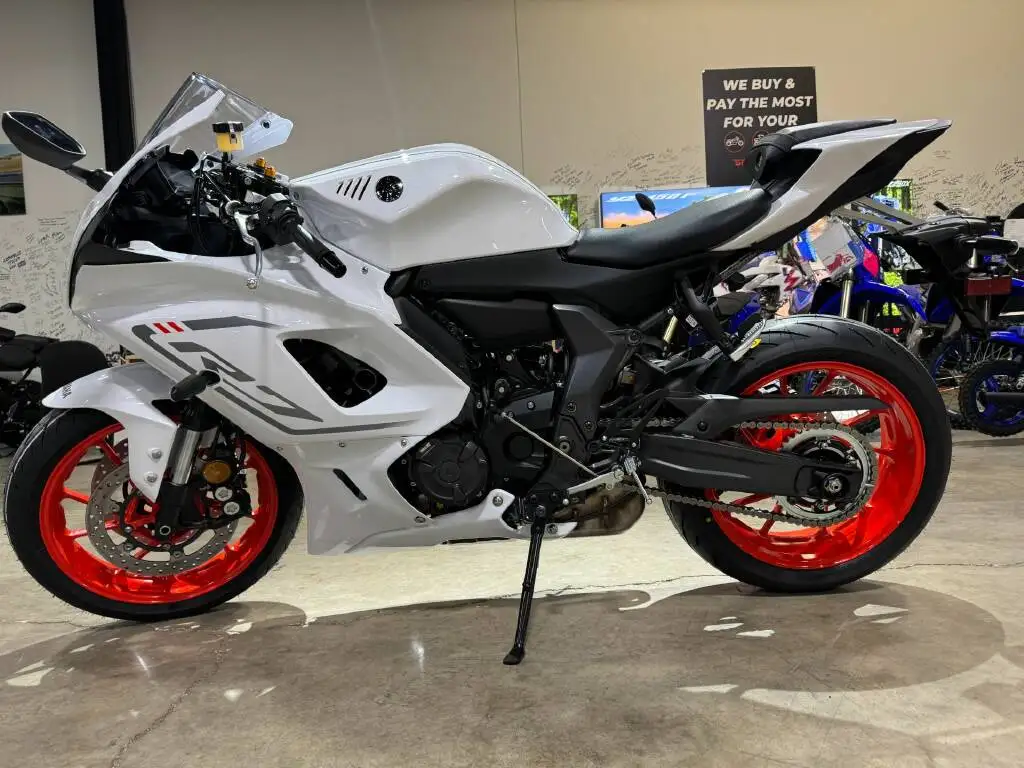 2023 Yamaha YZF-R7 - A Used Motorcycle with 600-1000CC Displacement