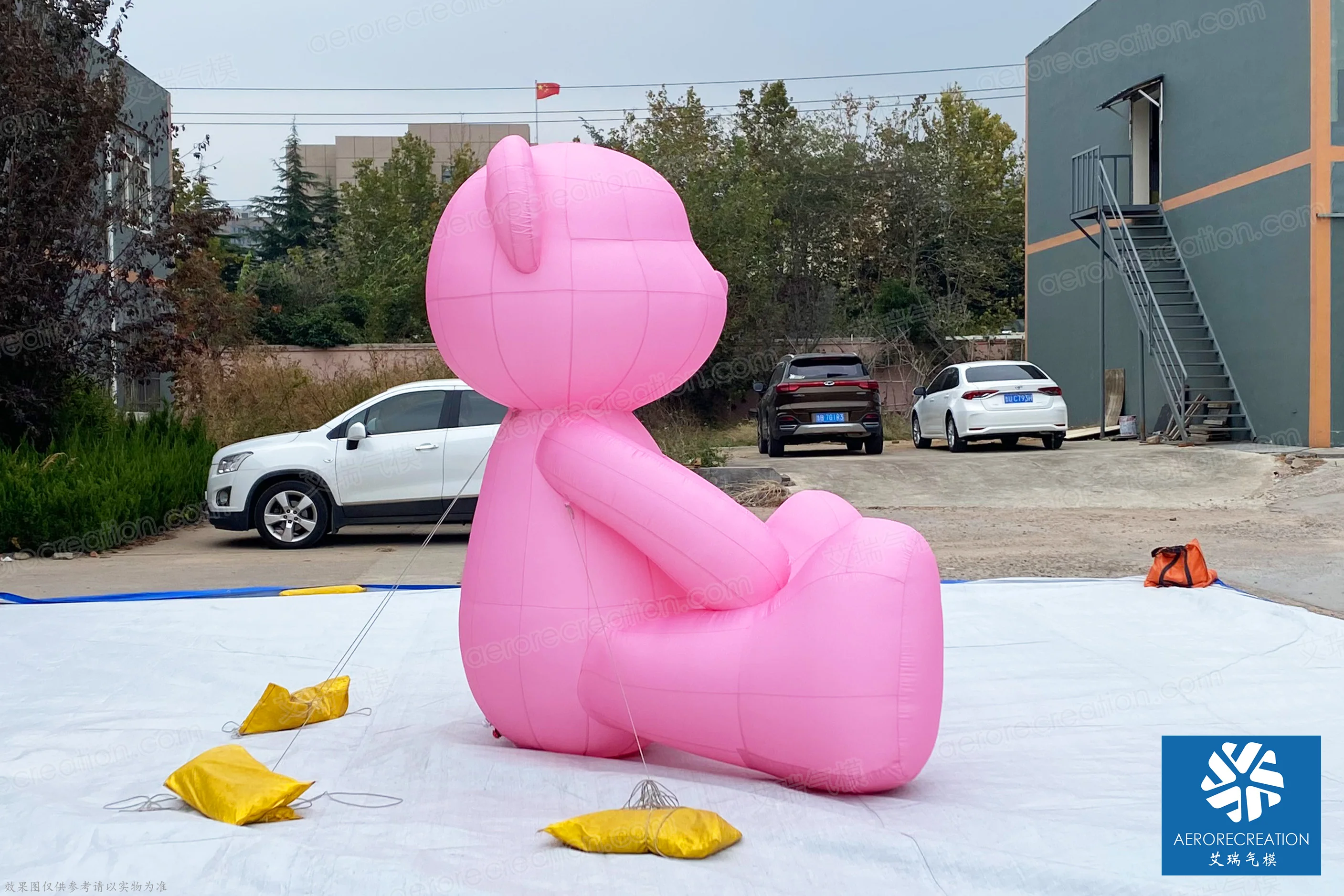 Aero Outdoor Advertising Inflatables - Custom Mascots