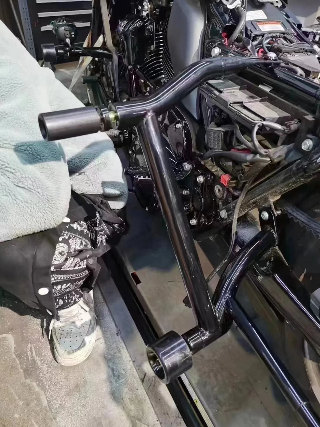 Motorcycle Rear Performance Bagger Saddlebag Guard Crash Bar For Harley ...