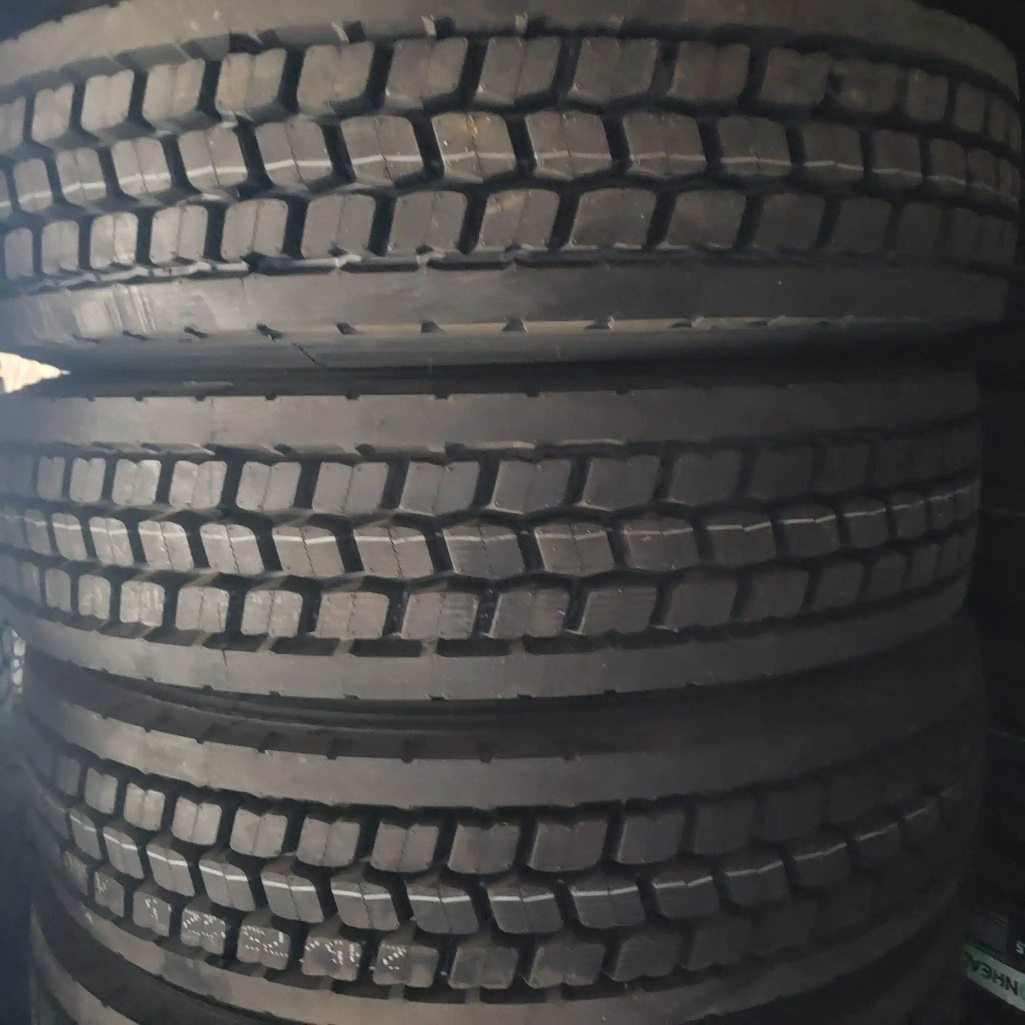 Tubeless All Steel Radial tire Truck and Bus 11R22.5, 295/75R22.5, 295/80R22.5, 315/80R22.5, 385 ...