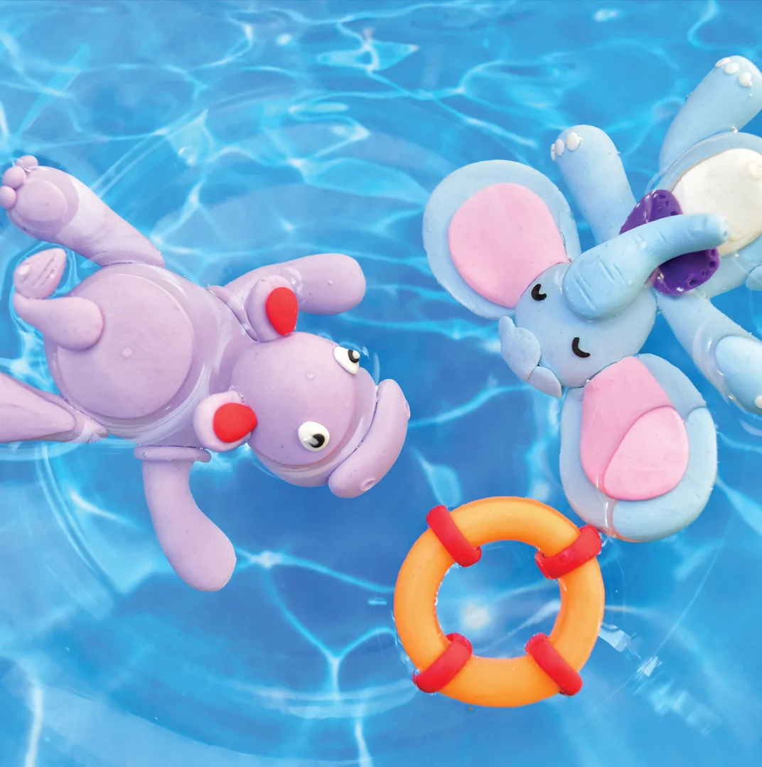 Thailand Modeling Clay Floating Clay Bathtub Playing Float In Water,Sea ...