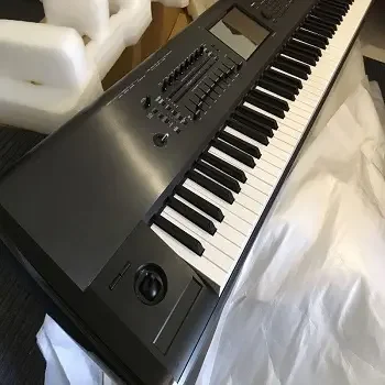 Aver Quality New Roland Fantom-6 Keyboard Synthesizer Musical ...