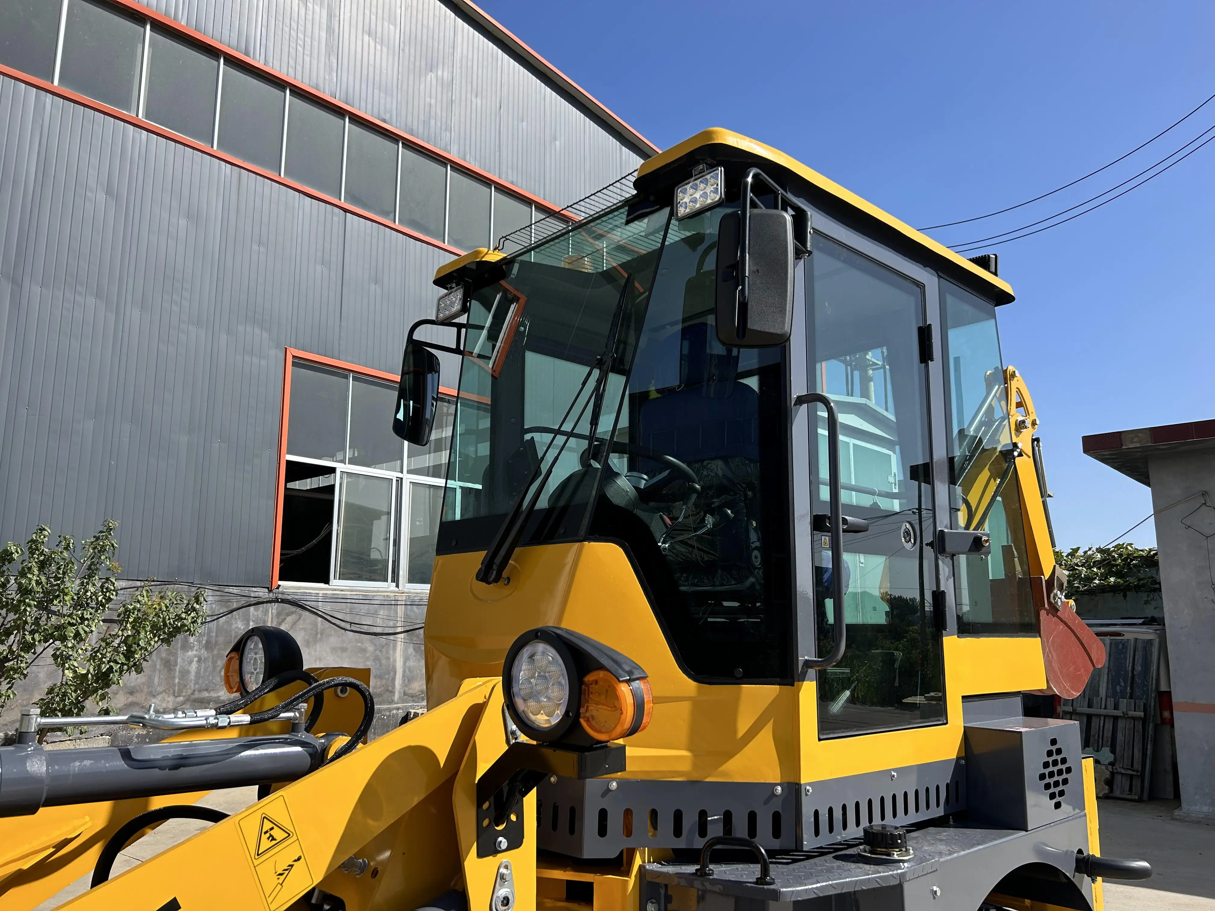 MR15-10 Diesel Mini Backhoe Loader - High Efficiency & Durability