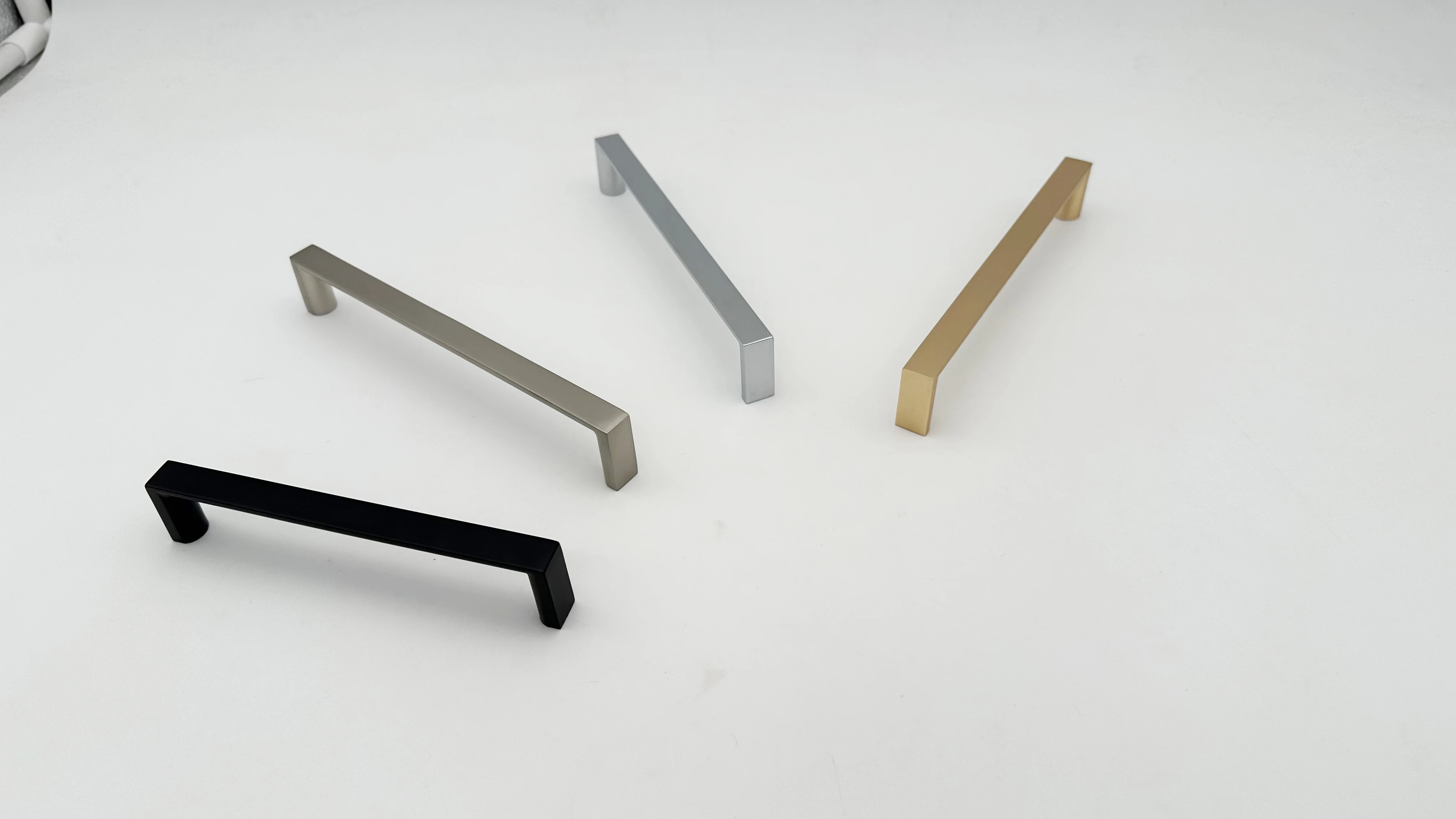 Modern Aluminum Handle Furniture Kitchen Cabinet Drawer Pull Handle ...