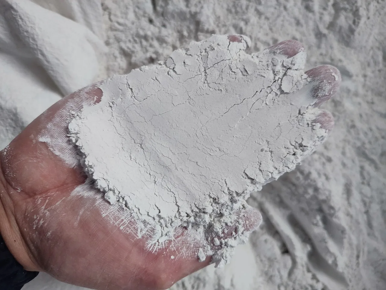 Hydrated Lime Powder Vietnam Export Slaked Lime Min 90% Purity Calcium ...