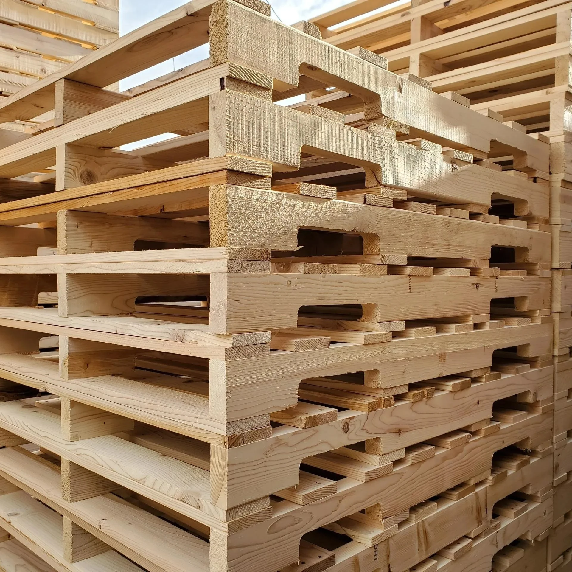 Wooden Pallets - OEM wood pallet export worldwide factory price from ...