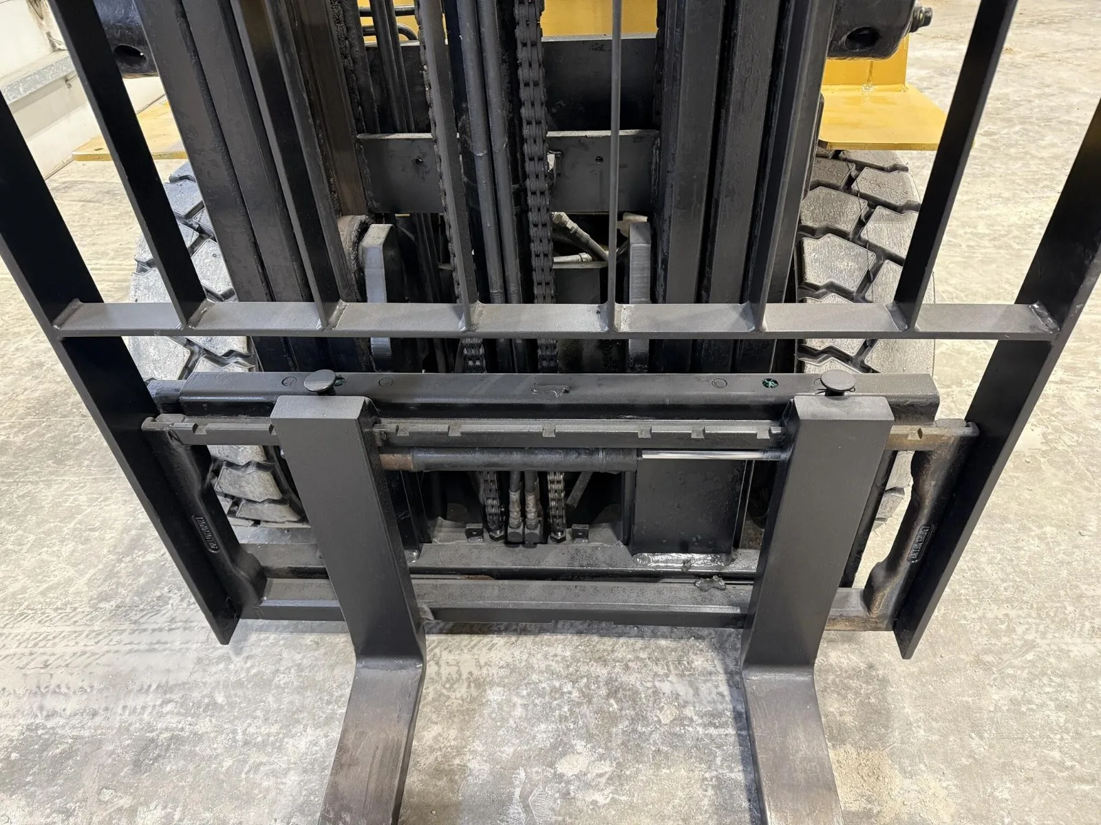 New Cat GP25K Forklift for Sale Big em Elevadores de Alta Qualidade ...