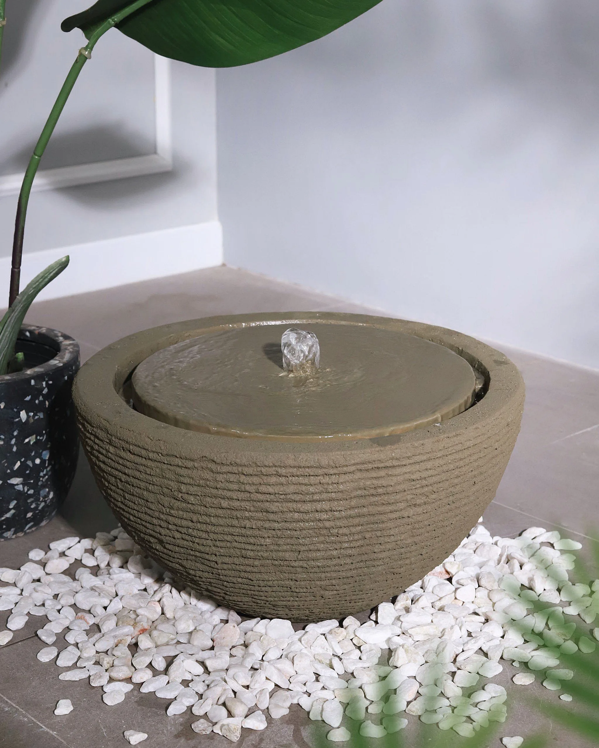 Lightweight Fiberglass Garden Ornament Vietnam-Made Concrete Water ...
