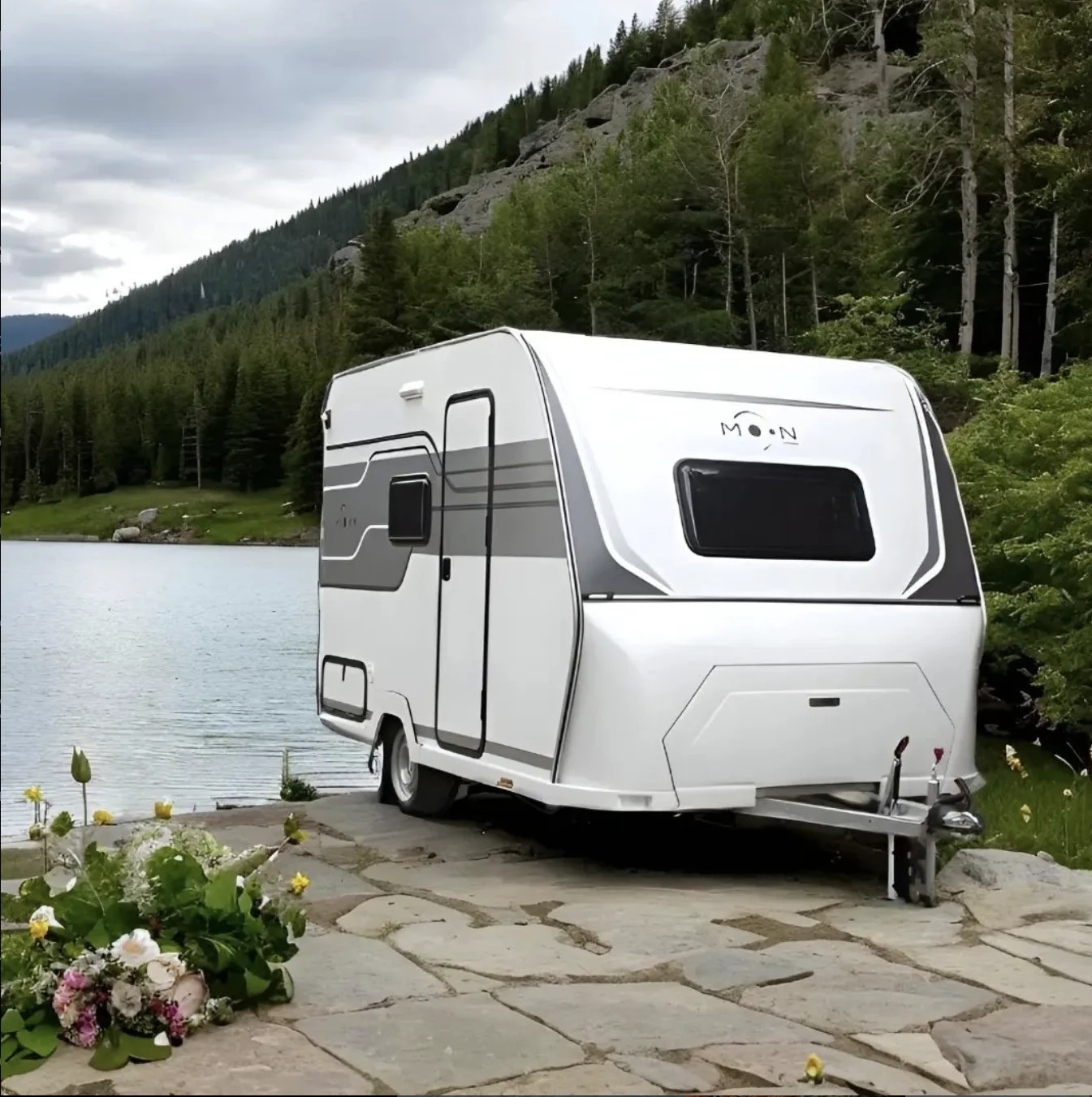 European Standard Luxury Off Road Camping Caravan Kitchen Trailer Motor ...