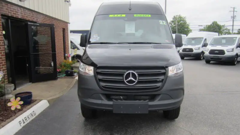 2022 Mercedess-benz Sprinter 4x4 2500 3dr 144 In Wb Passenger Van ...
