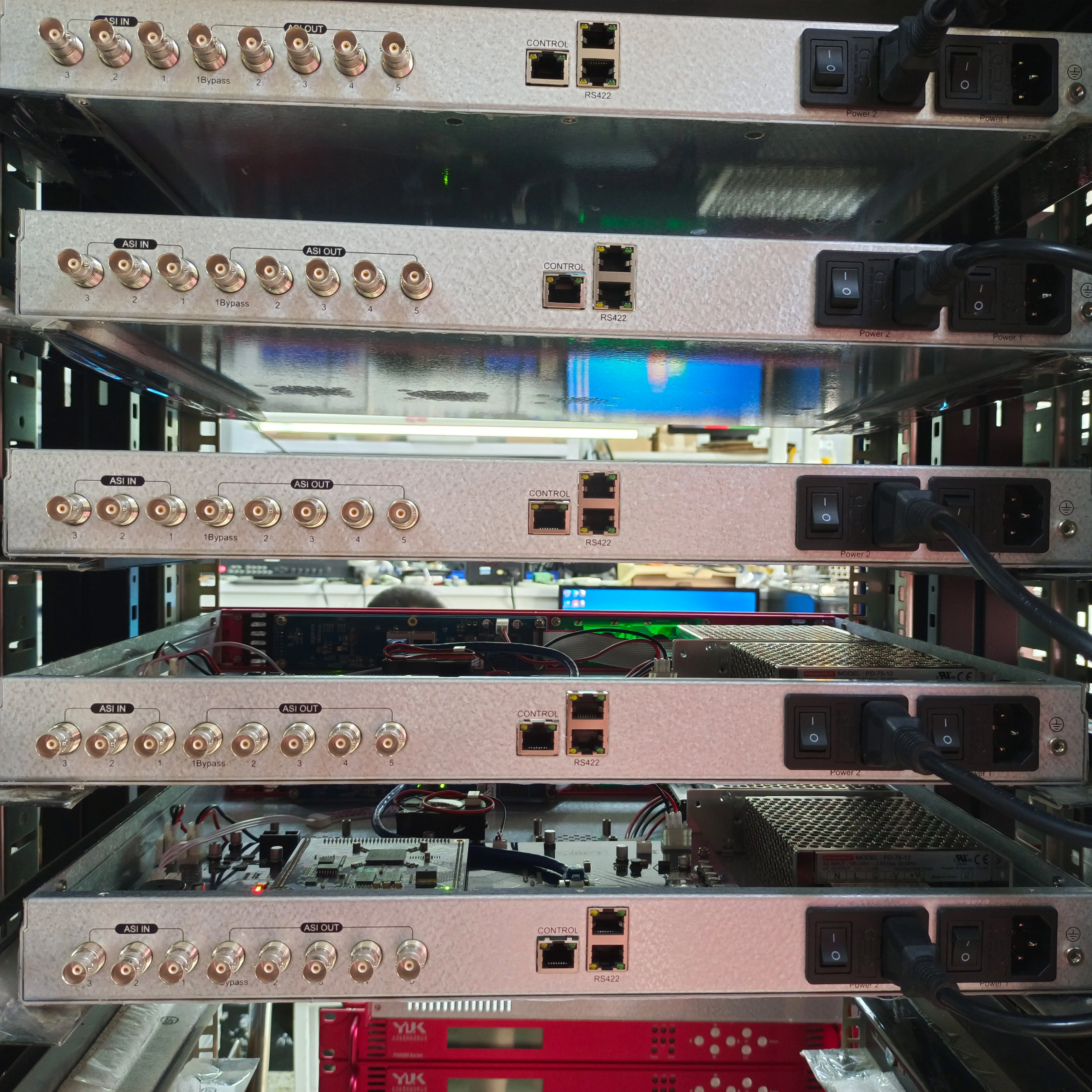 YUK5301 ASI Redundancy Switcher for Emergency ASI Emergency Switcher TV ...