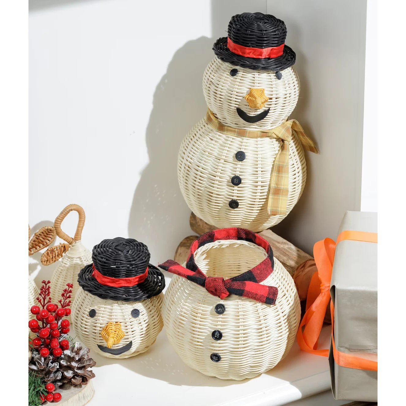 Eco-friendly Rattan Snowman Storage - Perfect for Christmas