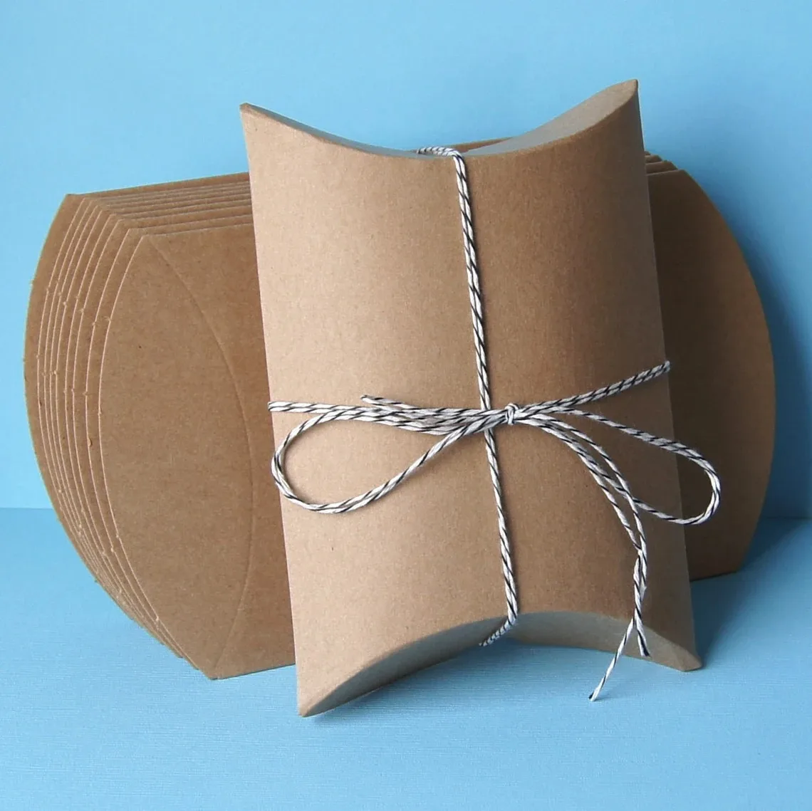 Small Kraft Pillow Boxes For Treats,Packaging & Gift Wrap 3.5 X 3 X 1 ...