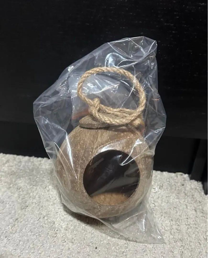 Natural Coconut Shell Hamster Nest - Sustainable & Durable