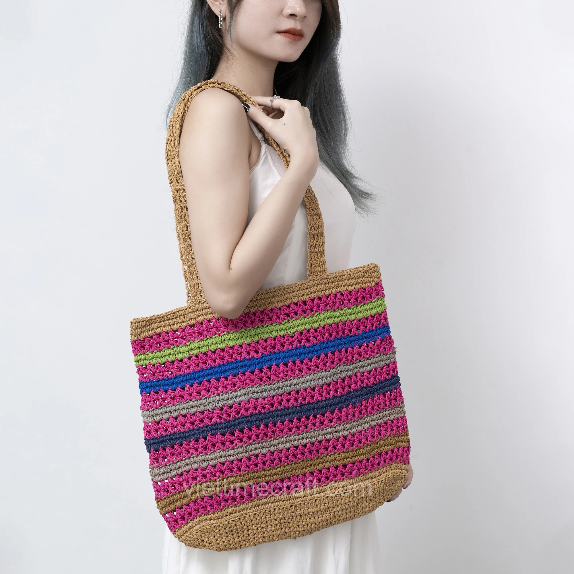 Very Unique Vintage Color Mix Straw Tote Bag Zipper Closure Two Modern ...