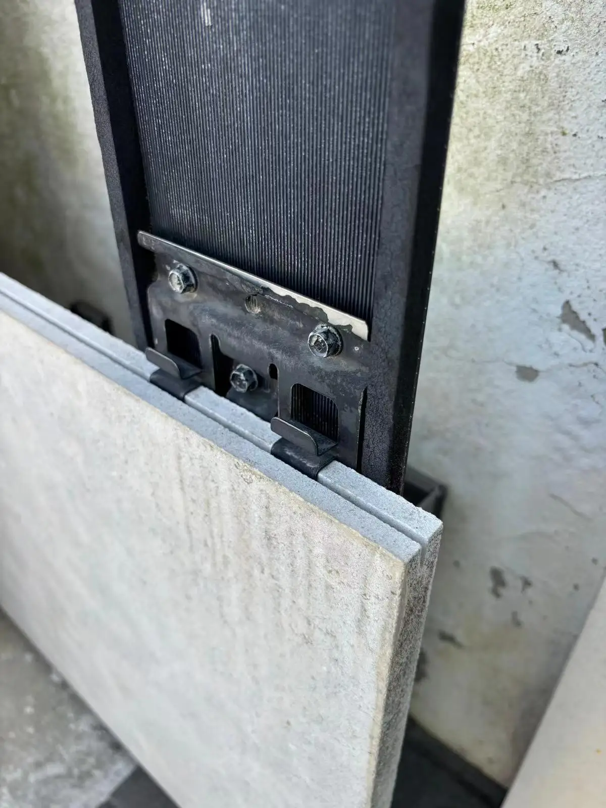 Aluminium Rainscreen Facade Cladding Systems for Office Buildings