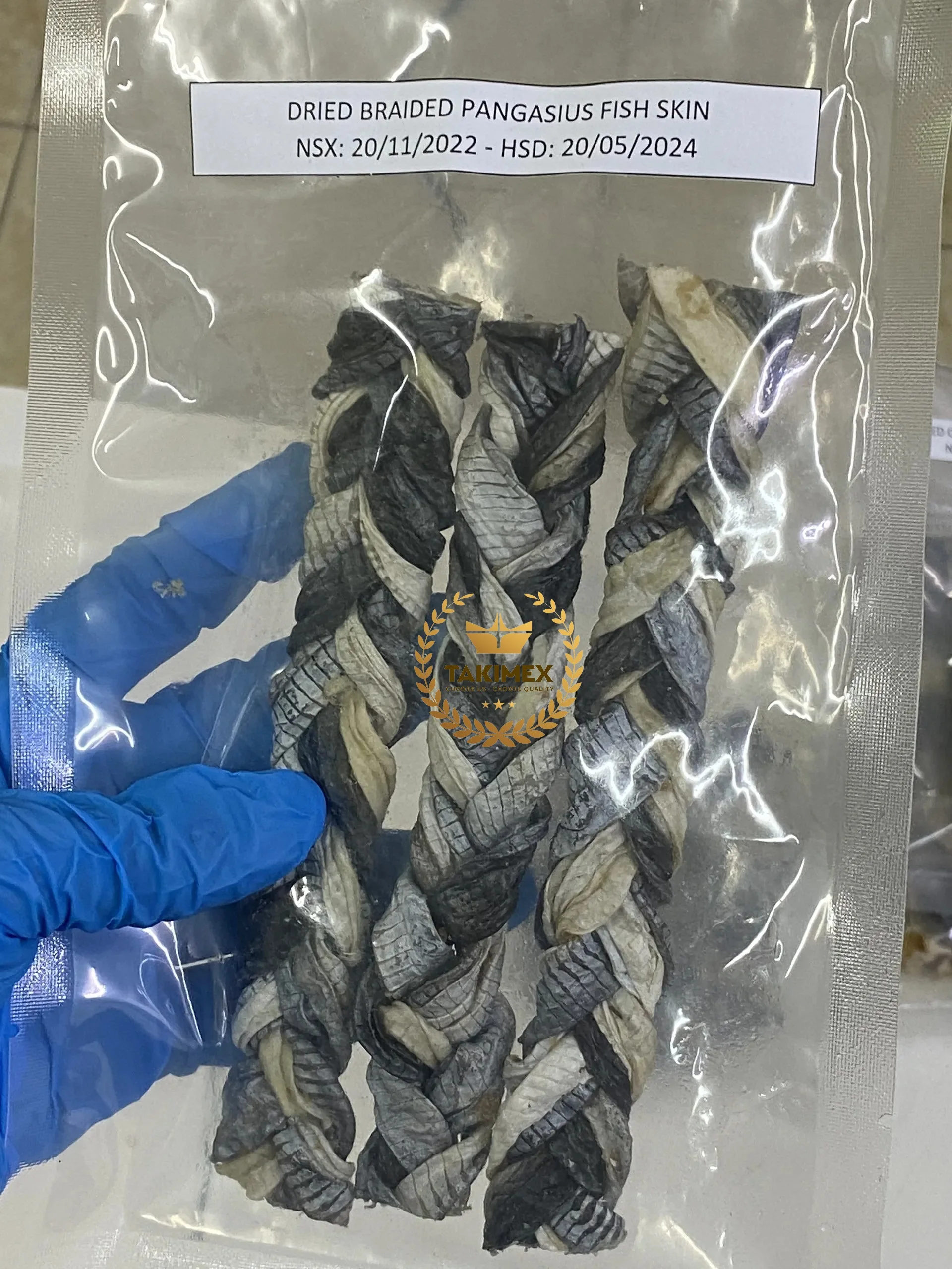 Premium Quality Ocean Chews Crispy Cod Fish Skins Beams Salmon Fish ...