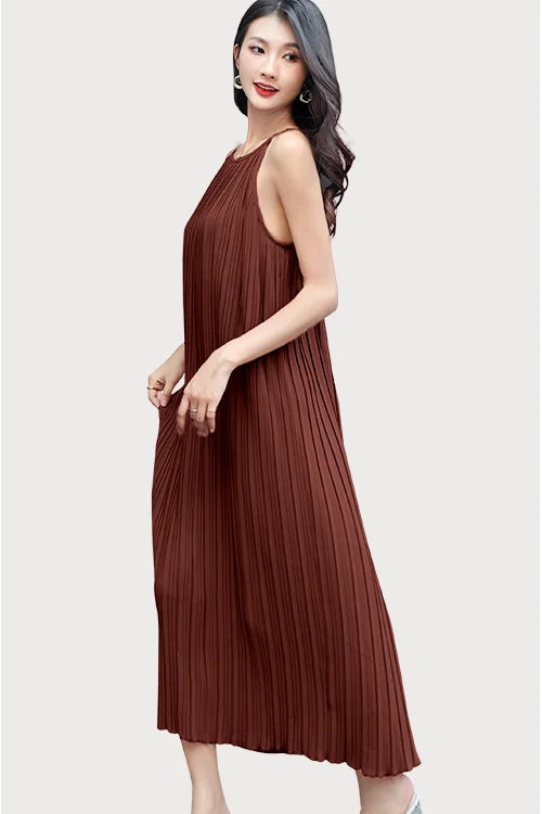 Halter Pleated Sleeveless Maxi Dress Summer Freesize O-neck Pleated Sleeveless Woven Midi Casual ...