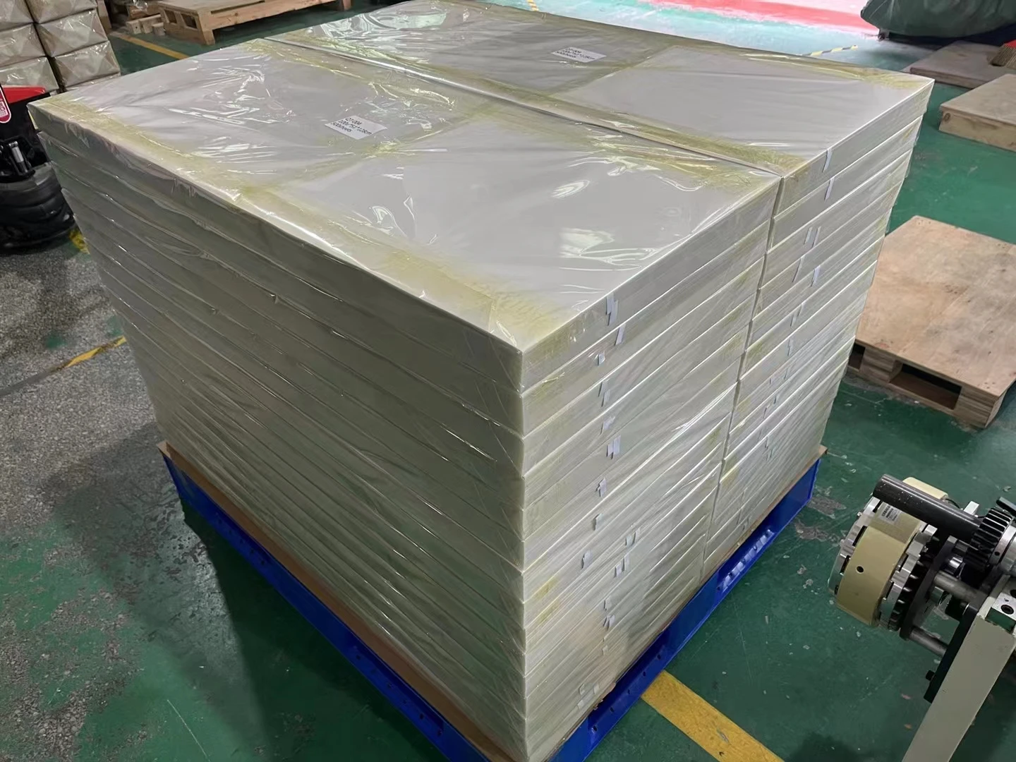 A3 A4 Digital Transfer Film T-shirt Dtf Polyester Film Pet Wholesale ...