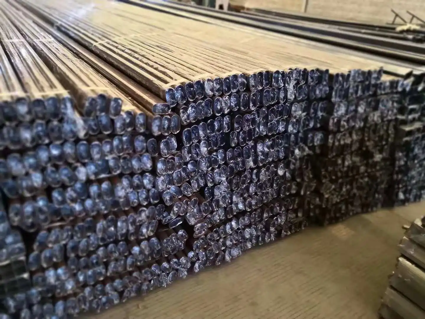 Customized Wholesale Aluminum Modern Sliding Garage Roll-up Flap ...