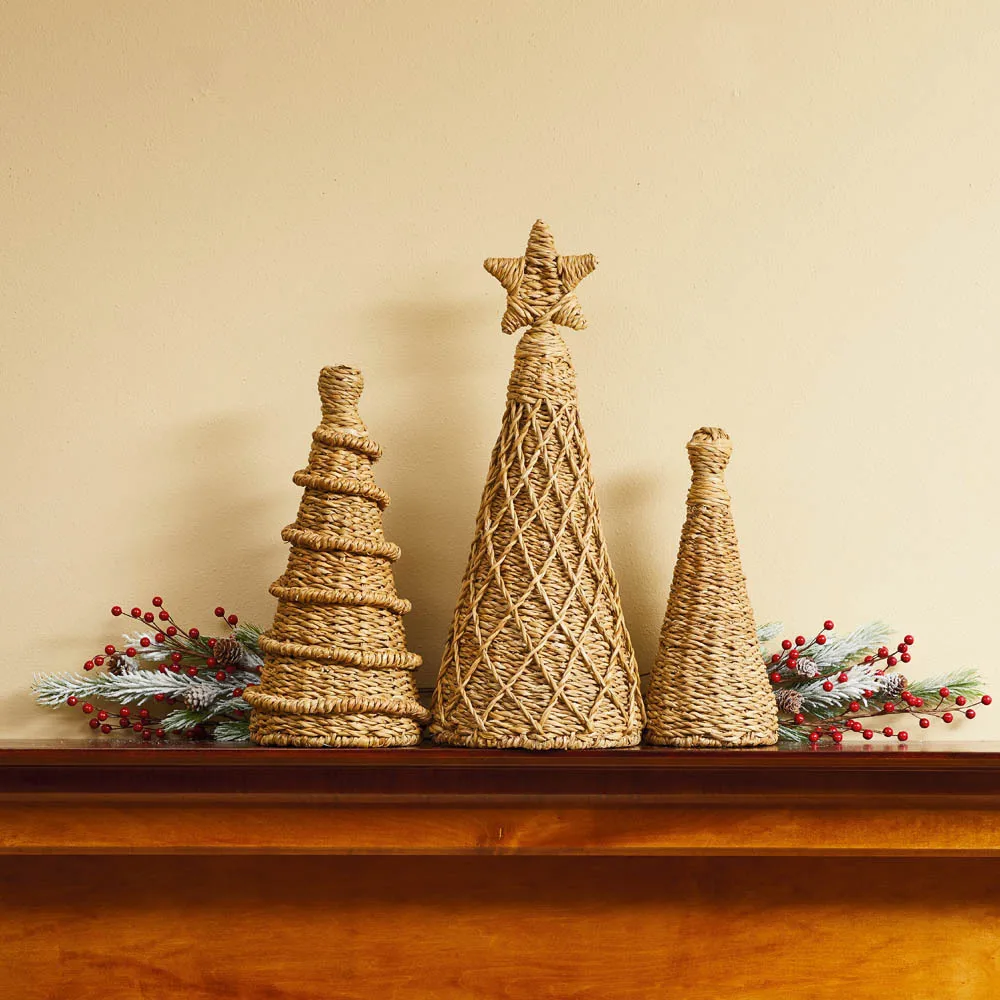 Handwoven Wicker Seagrass Christmas Tree with Star