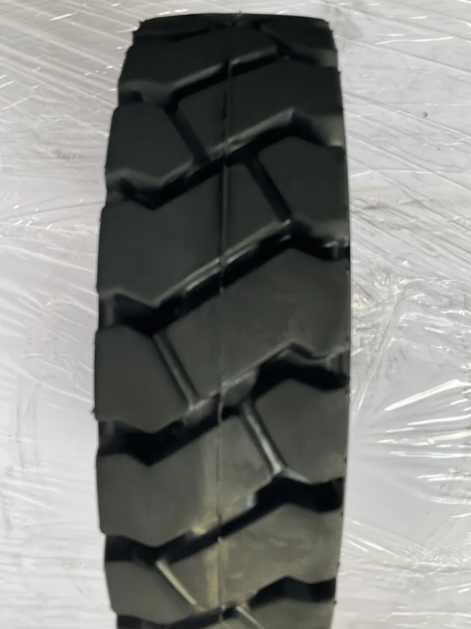 Forklift Spare Parts Tires 5.00-8 Tyres For Sale High Specification ...