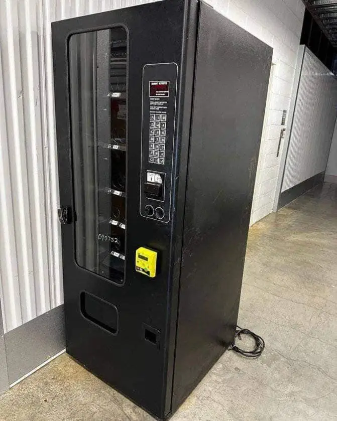 Cold Drink Vending Machine With Dual Zone Temp Control Available - Buy ...