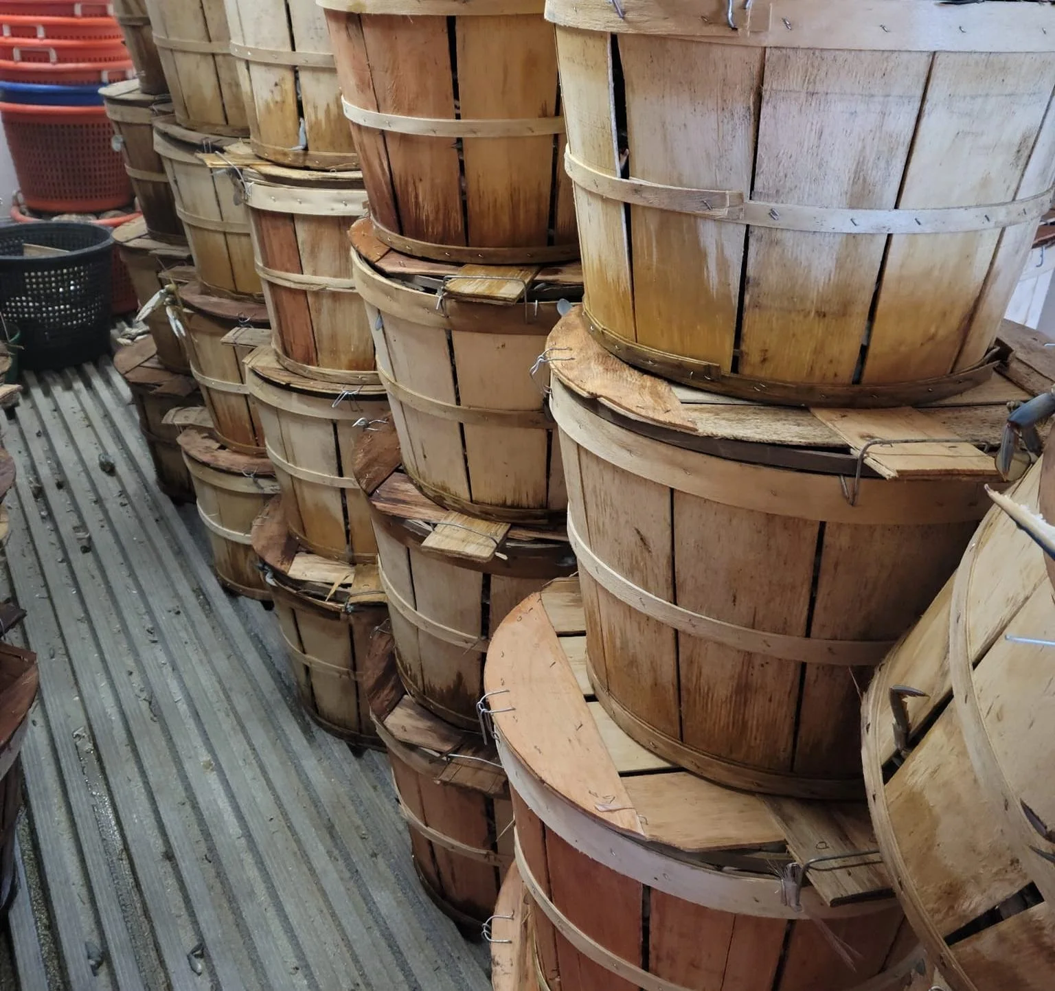 Vietnamese Wooden Crab Basket - Wholesale Wooden Crab Basket With Lid ...