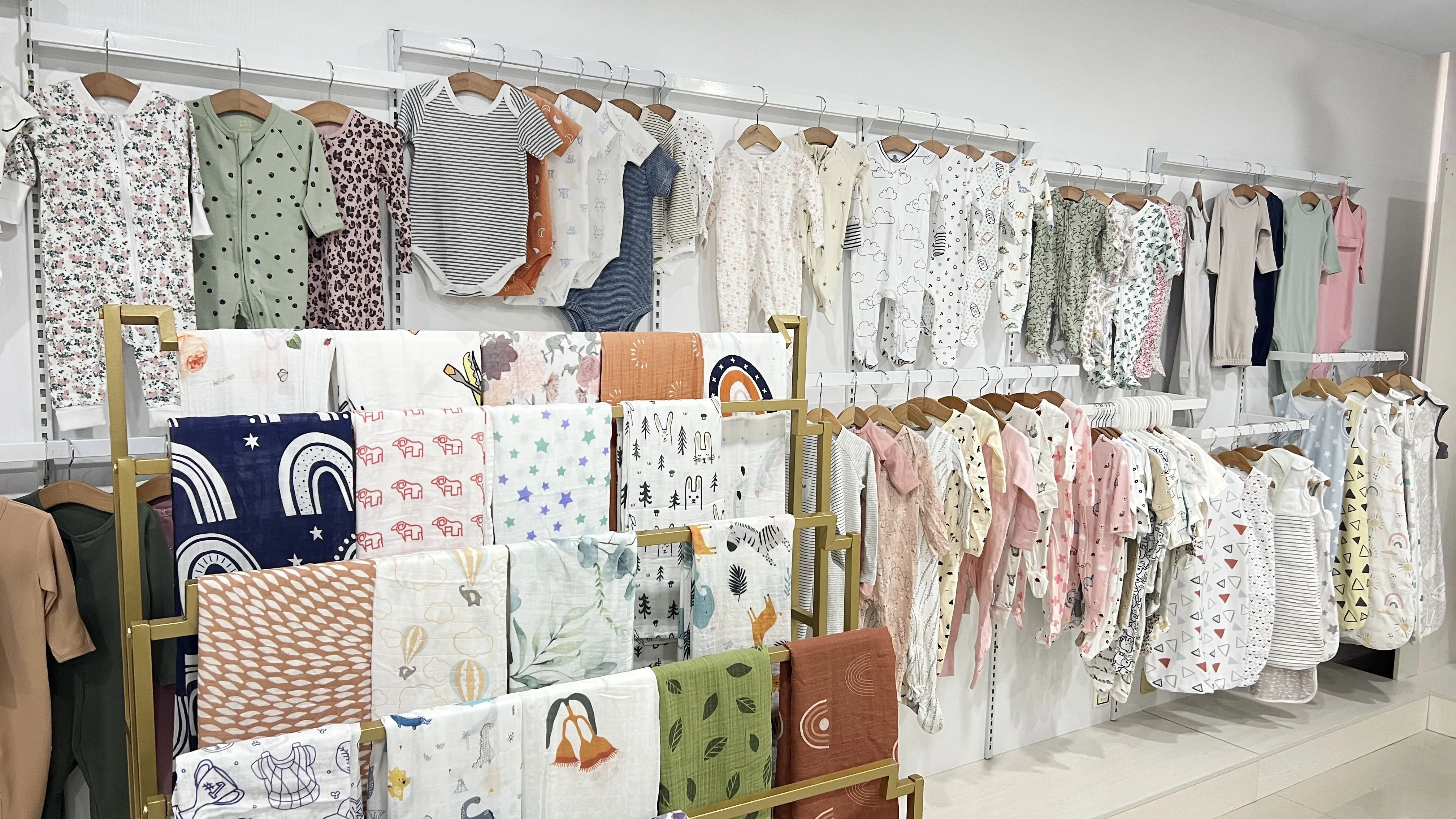 Comfortable And Breathable 100% Organic Cotton Newborn Baby Rompers ...