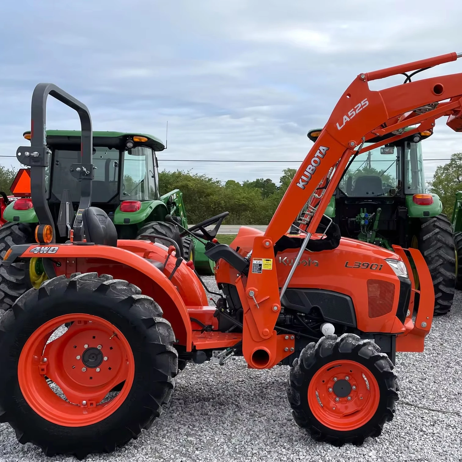 Used Kubota L3901 40 Hp Kubota L3301 Tractor Available For Sale - Buy ...