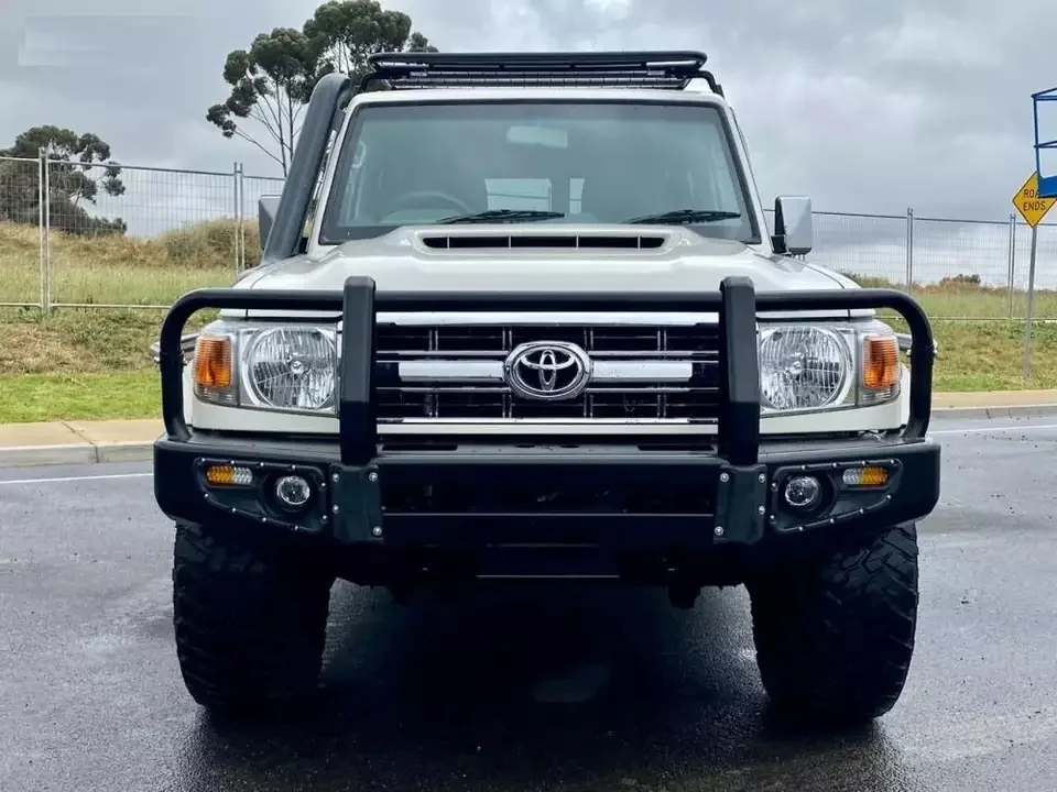 Used Toyota Lc 76 Hardtop Limited V6 4.0l Petrol 5 Seater Mt - Buy Used ...