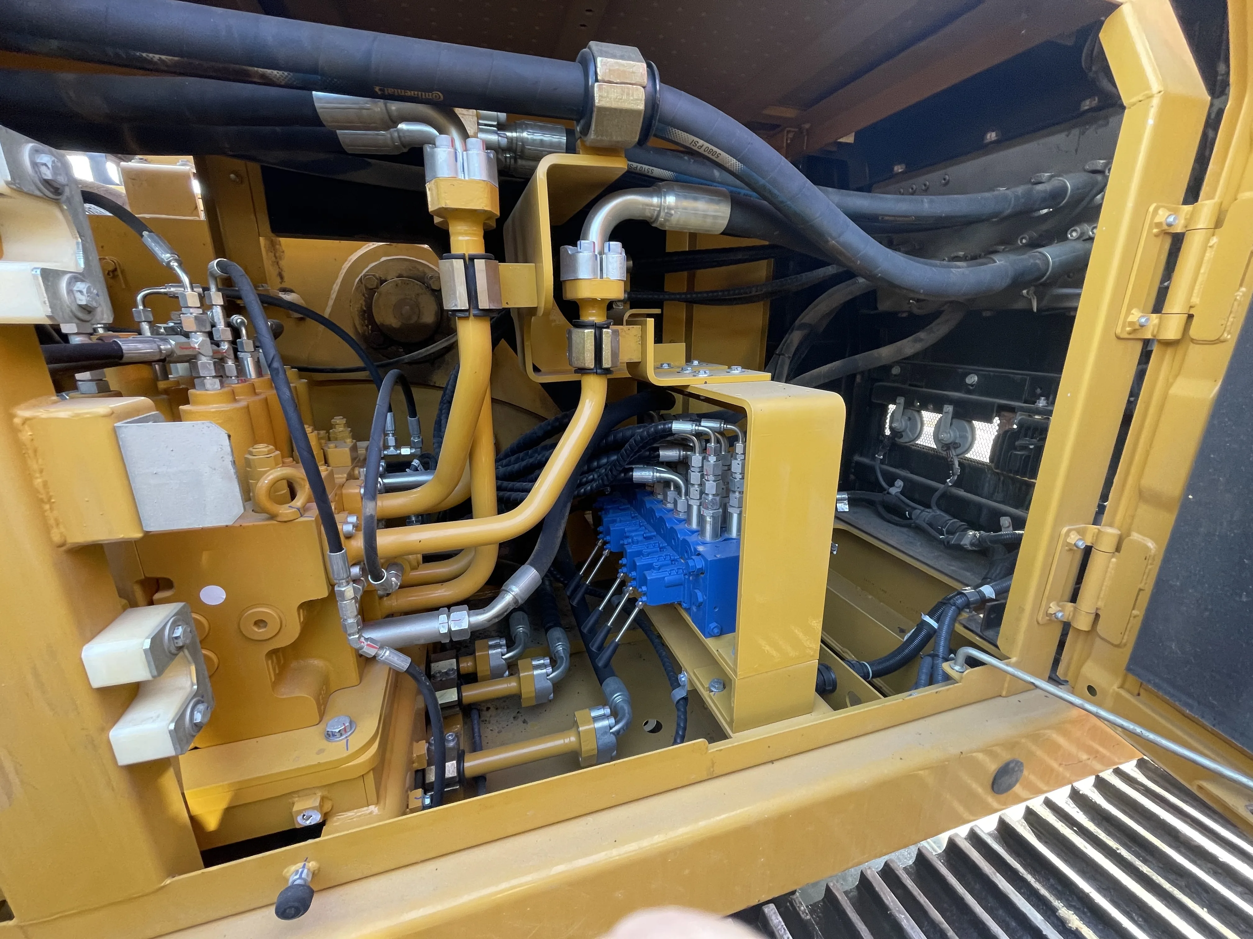 Hot Sell Brand Sany Sr235 Rotary Drilling Rig For Sale - Buy Drilling ...