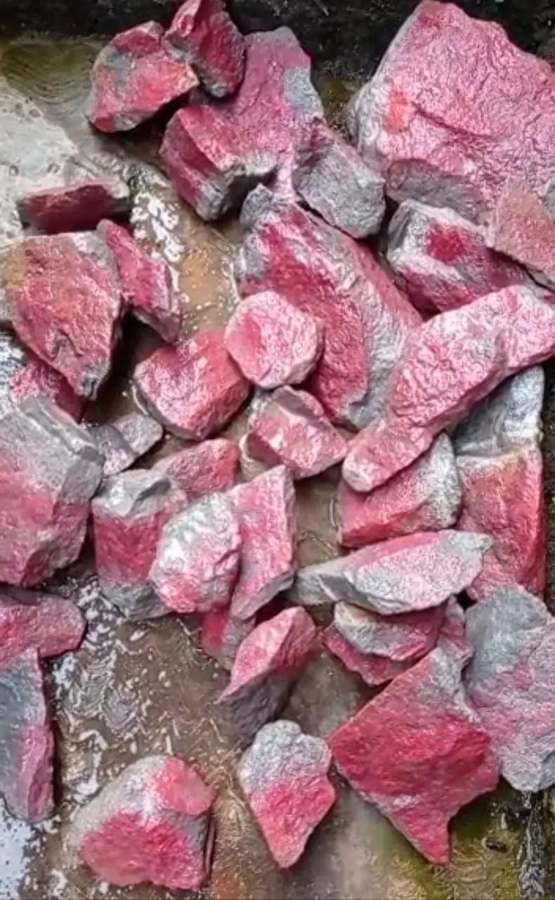 Cinnabar - Aromatic Gum Resin with Lily of the Valley Scent